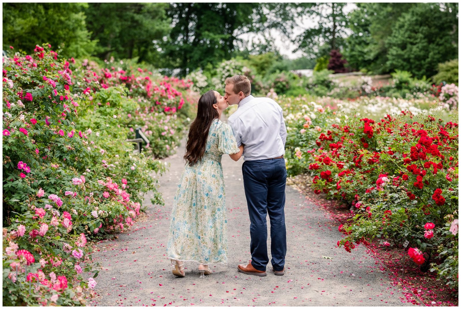 Nicole & George NY Botanical Gardens Engagement - Heyn Photography